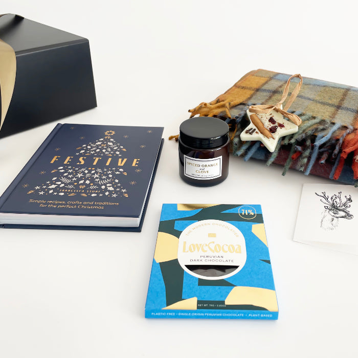 Festive Moment Gift Set | Blanket, Candle & Book – Gilded Bee